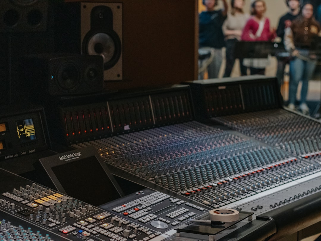 AI tools for audio cleanup - TechDecoded
